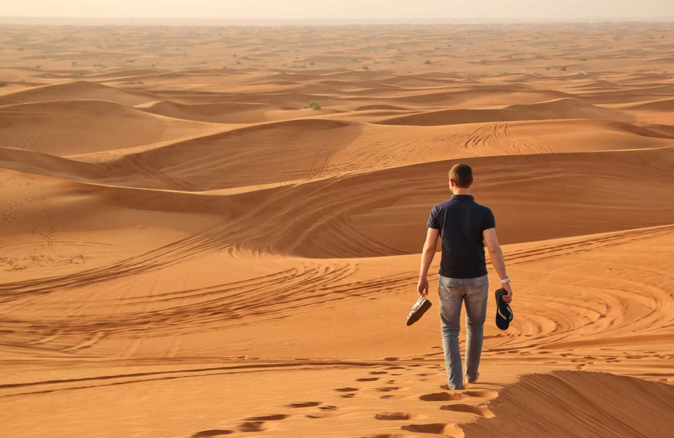 What to Wear for Dubai Desert Safari : Desert Safari Outfit Complete Guide